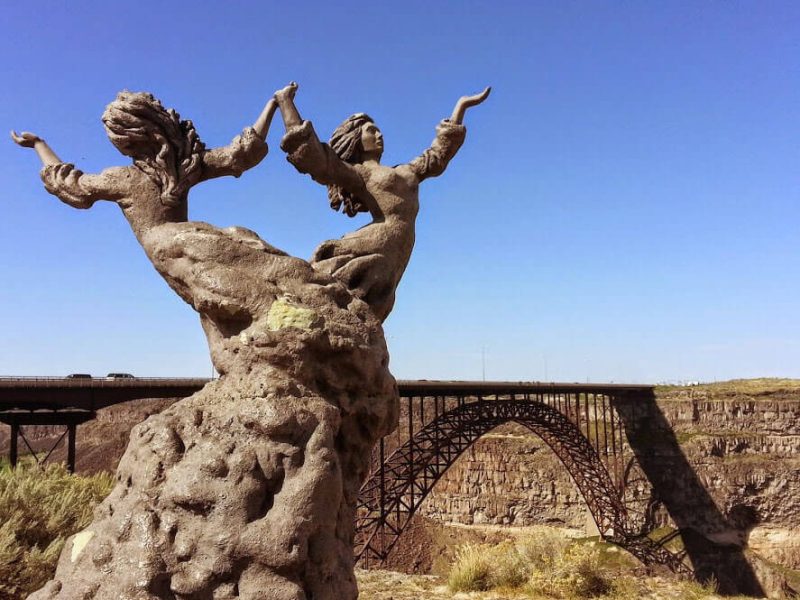 Twins Statue - Visit Southern Idaho